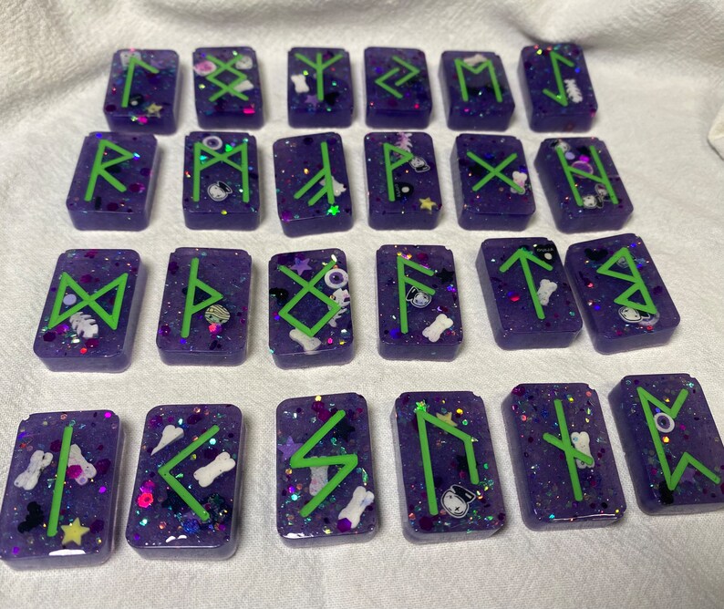 Purple Witchy Runes Set, Elder Futhark, Resin Runes, Divination Tools ...