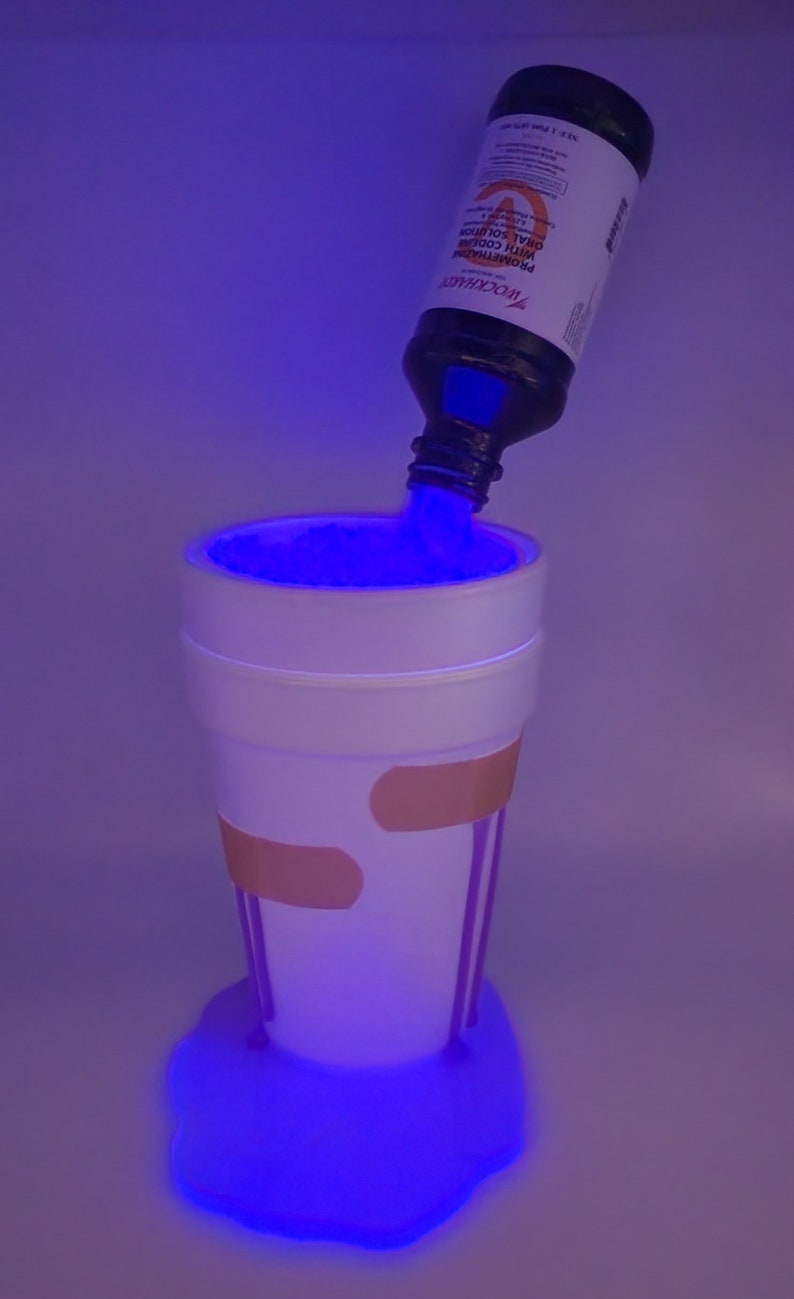 Pouring Lean Display W/ Crushed Ice - Etsy