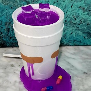 Light up Lean Pour Display - Etsy