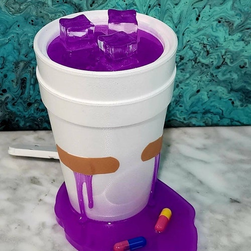 Light up Lean Pour Display - Etsy