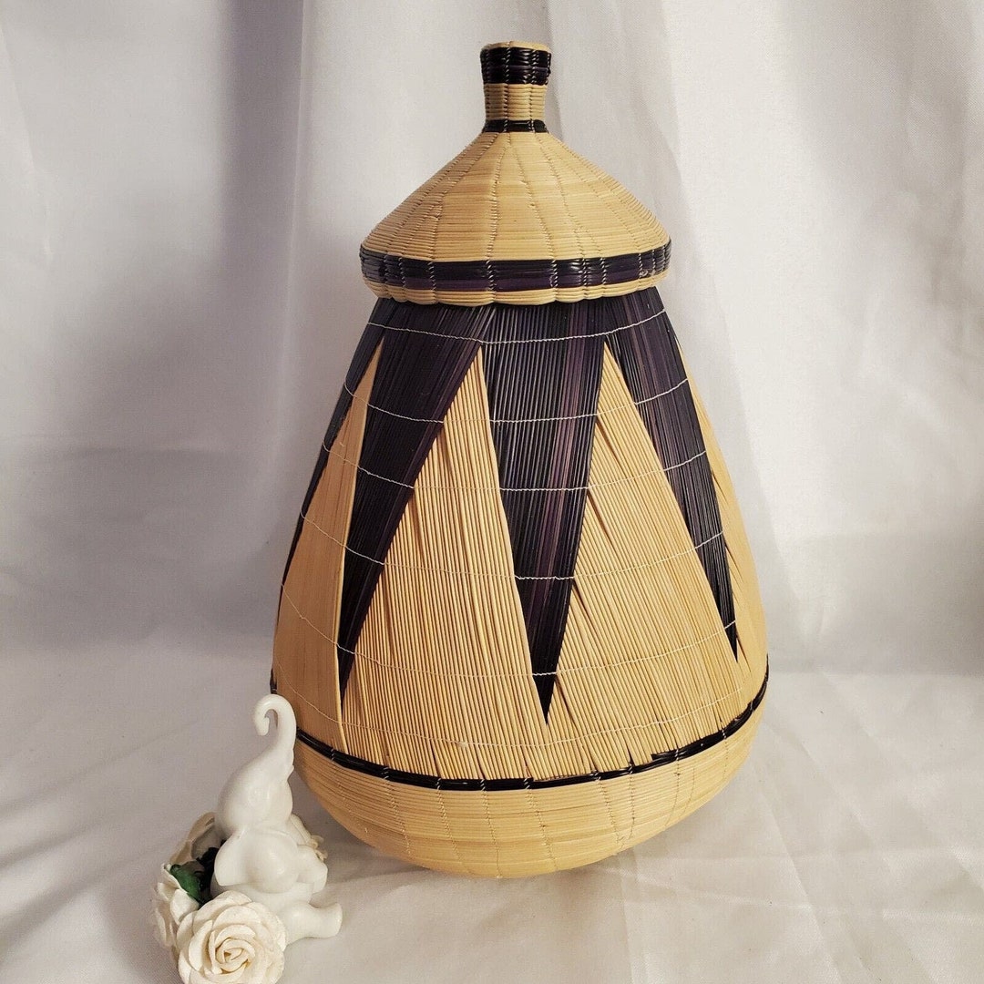 Rwandan Woven Lidded Basket, Boho African Home Decor, Bohemian Black ...