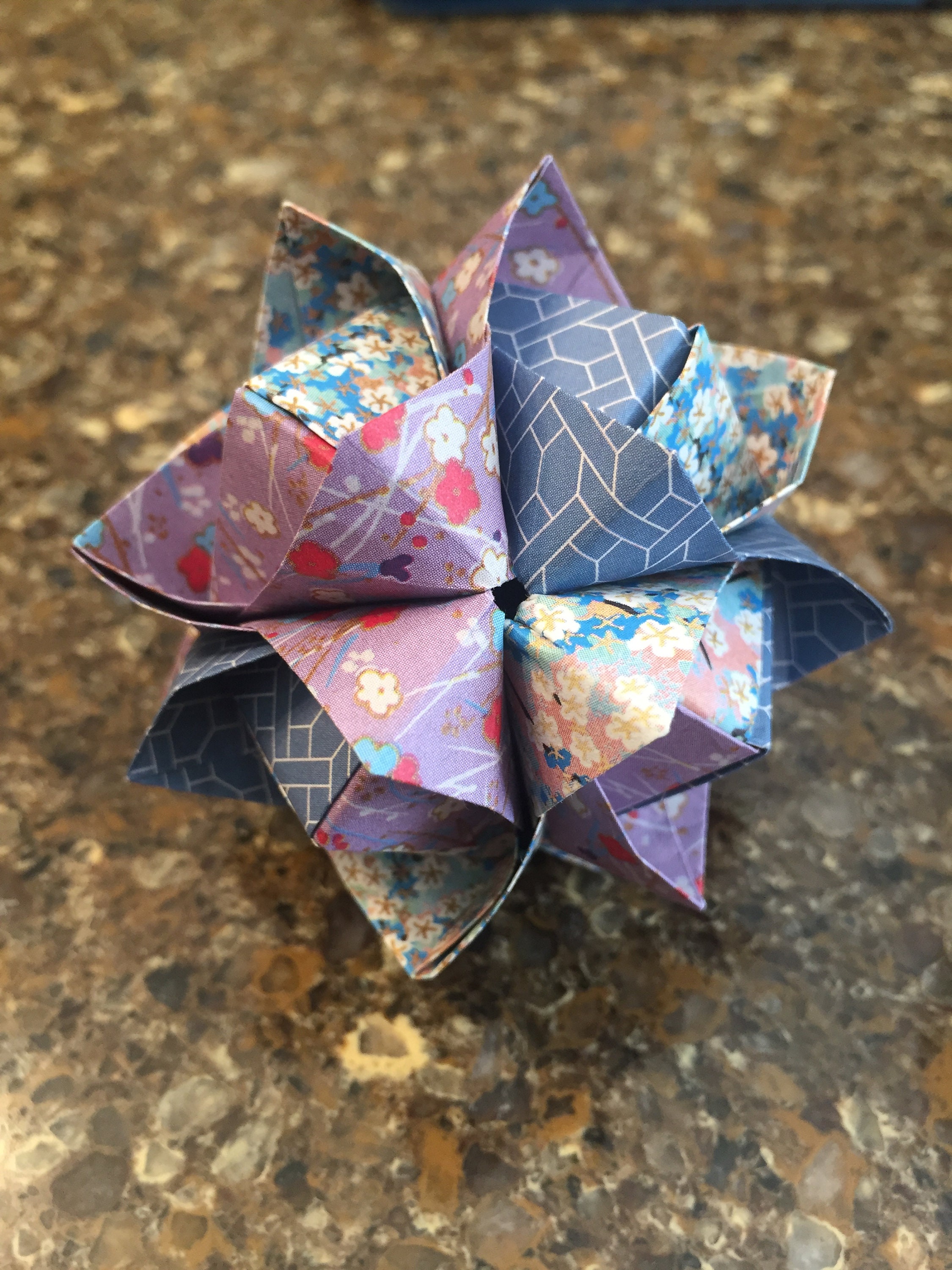 Modular origami ball - whizden