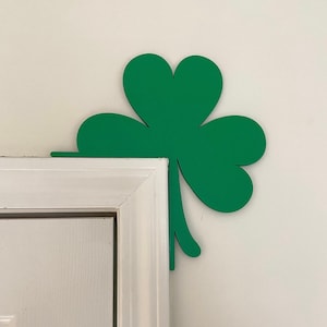 St. Patricks Day Door Corner / Holiday Decor / Spring / March / Clover ...