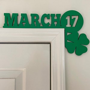 St. Patricks Day Door Corner / Holiday Decor / Spring / March / Clover ...