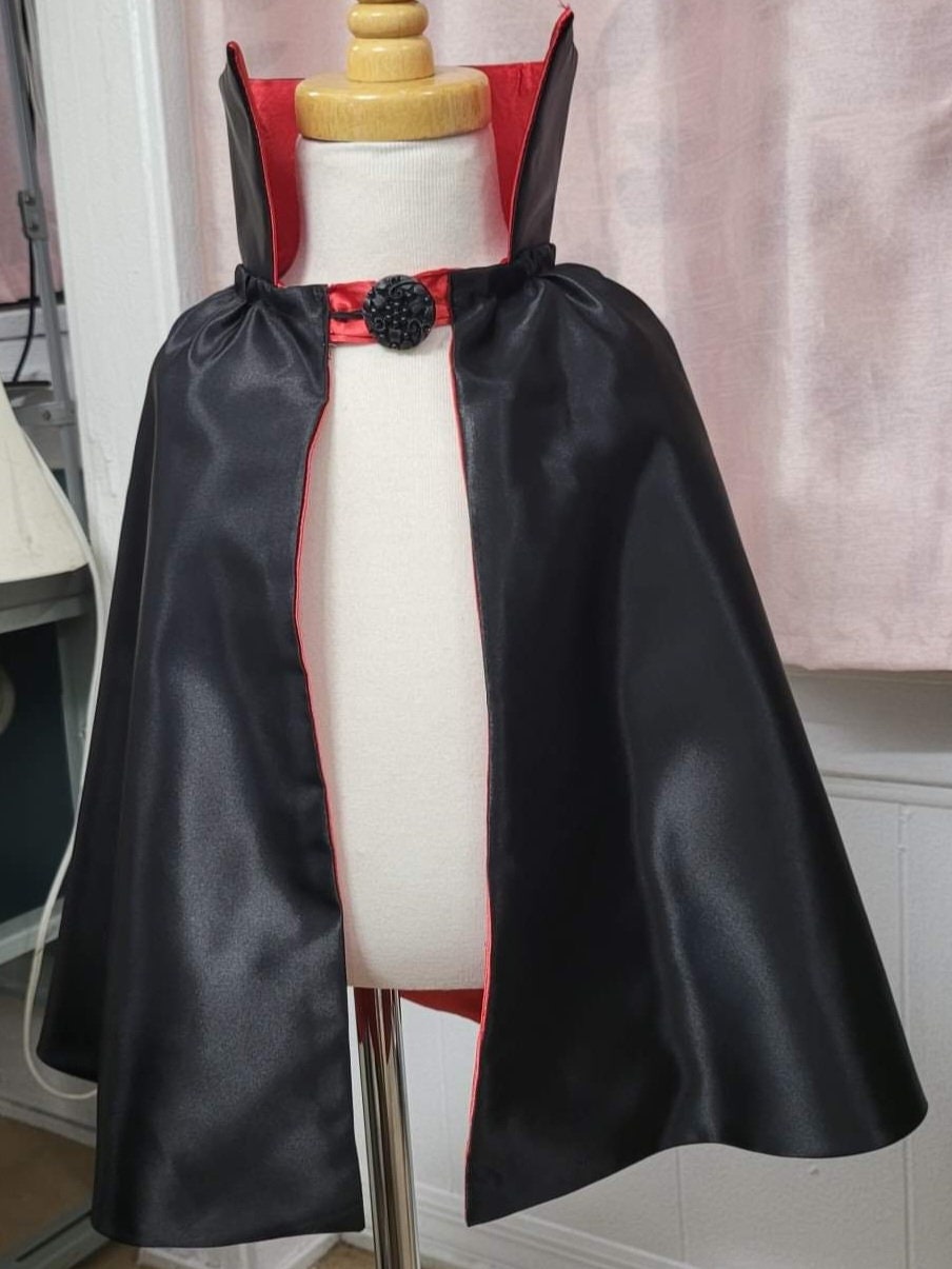 Vampire Cape / Wizard Cape / Witch Cape / Costume Halloween - Etsy