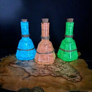 Skyrim Glowing Potion Bottles, the Elder Scrolls Arfifact, Health, Mana ...