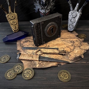 Skyrim Thief Set, Life-size Skyrim Lockpick Prop, the Elder Scrolls ...