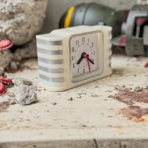 Fallout Retro Alarm Clock, Fallout Decor and Cosplay, Artifact From the ...