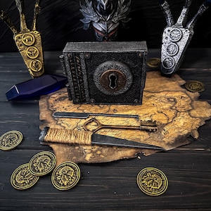 Skyrim Thief Set, Life-size Skyrim Lockpick Prop, the Elder Scrolls ...