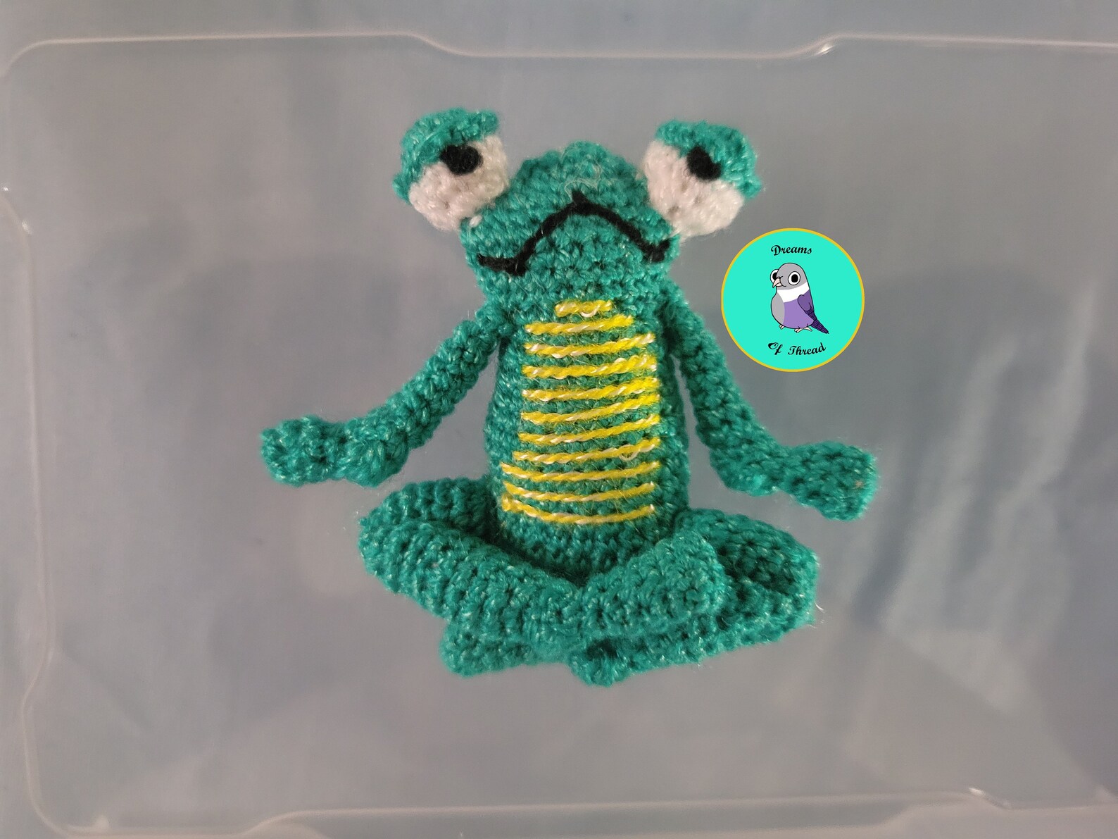 Crochet Frog Yogi Pin: Namaste Frog Brooch - Etsy