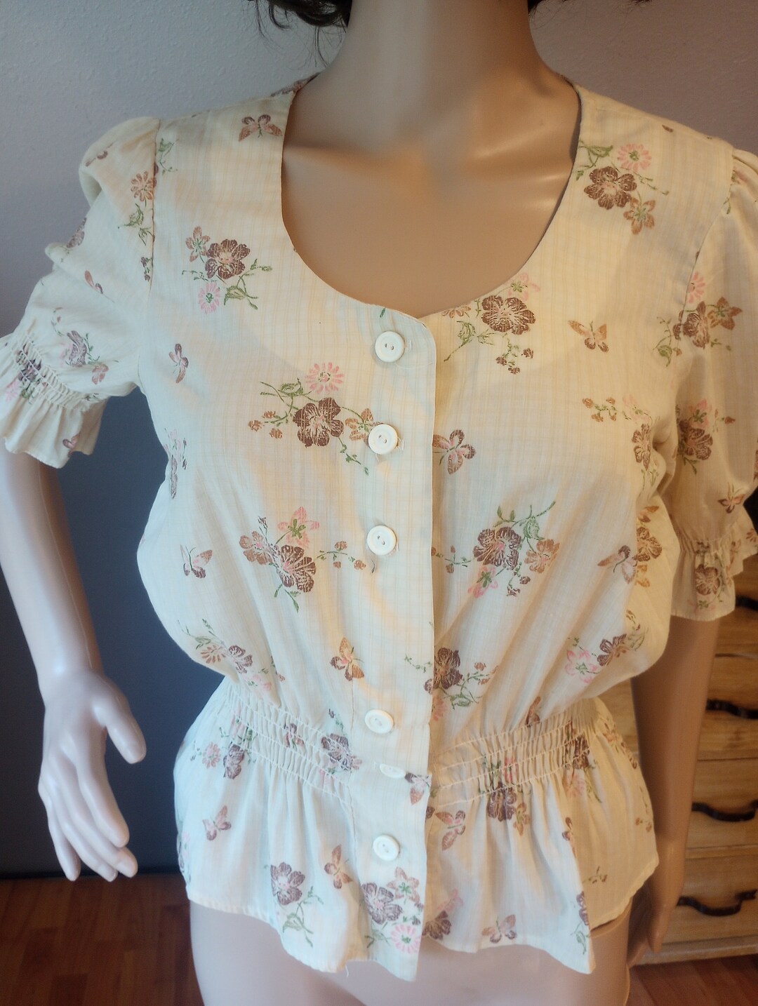 Vintage Cottage Core Blouse, Scoop Neck, Floral, Buttons, 1/2 Sleeves ...