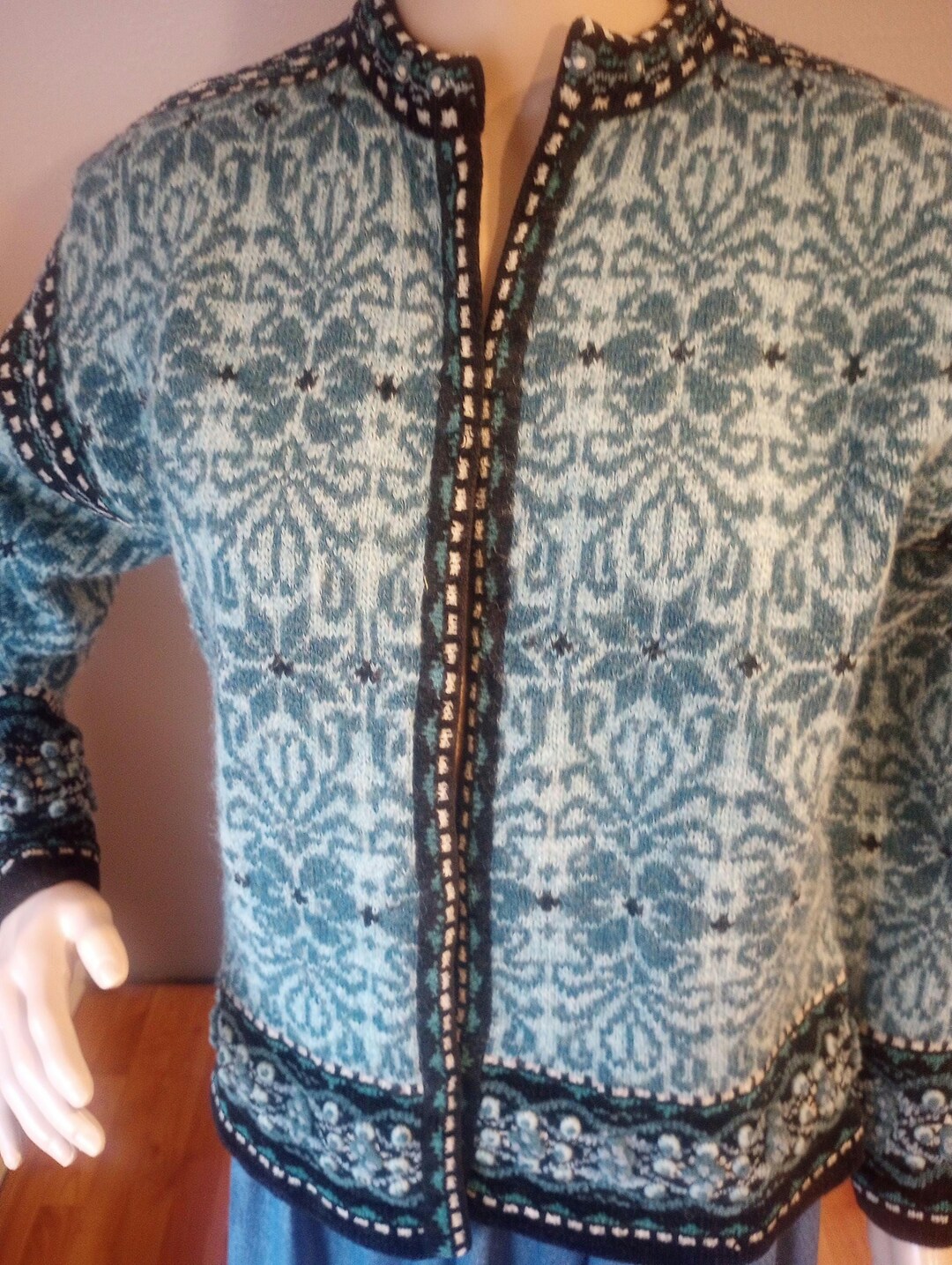 1980s Beautiful Wool and Acrylic Sweater, Blue Floral. Petite Small. - Etsy