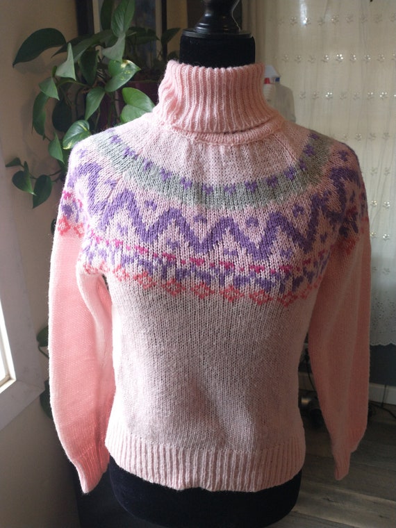 Darling 1980s vintage sweater, pink, turtle neck, wom… - Gem