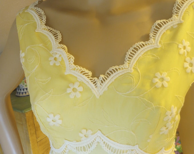 Beautiful Mid Century Formal Prom Dress, Pale Yellow, Women's Small ...