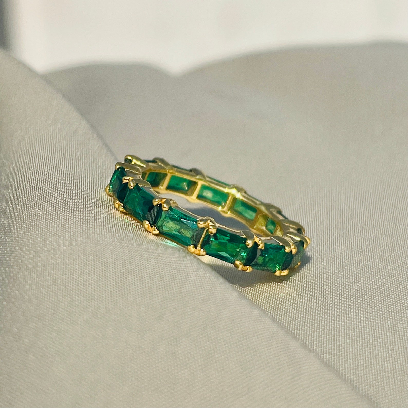 Emerald Eternity Ring Eternity Ring Minimalist Emerald Band - Etsy