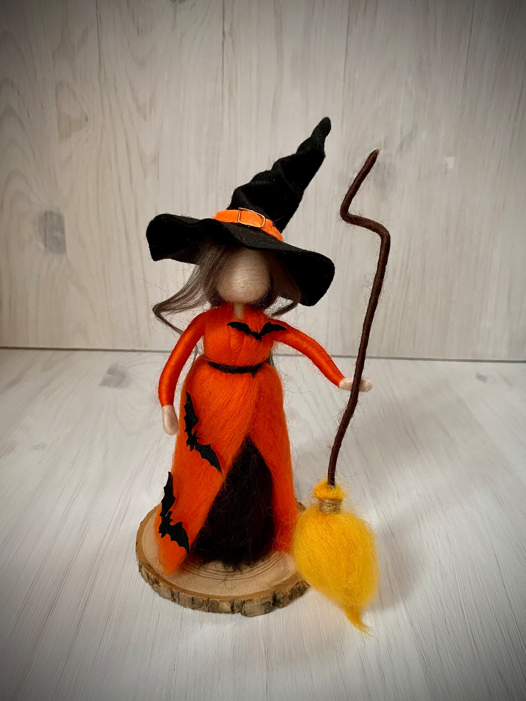 Needle Felted Halloween Witch, Felted Gift for Halloween, Wool ...