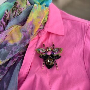 Green & Black Queen Bee Trendy Brooch Evil Eye Handcrafted Beaded Pin ...