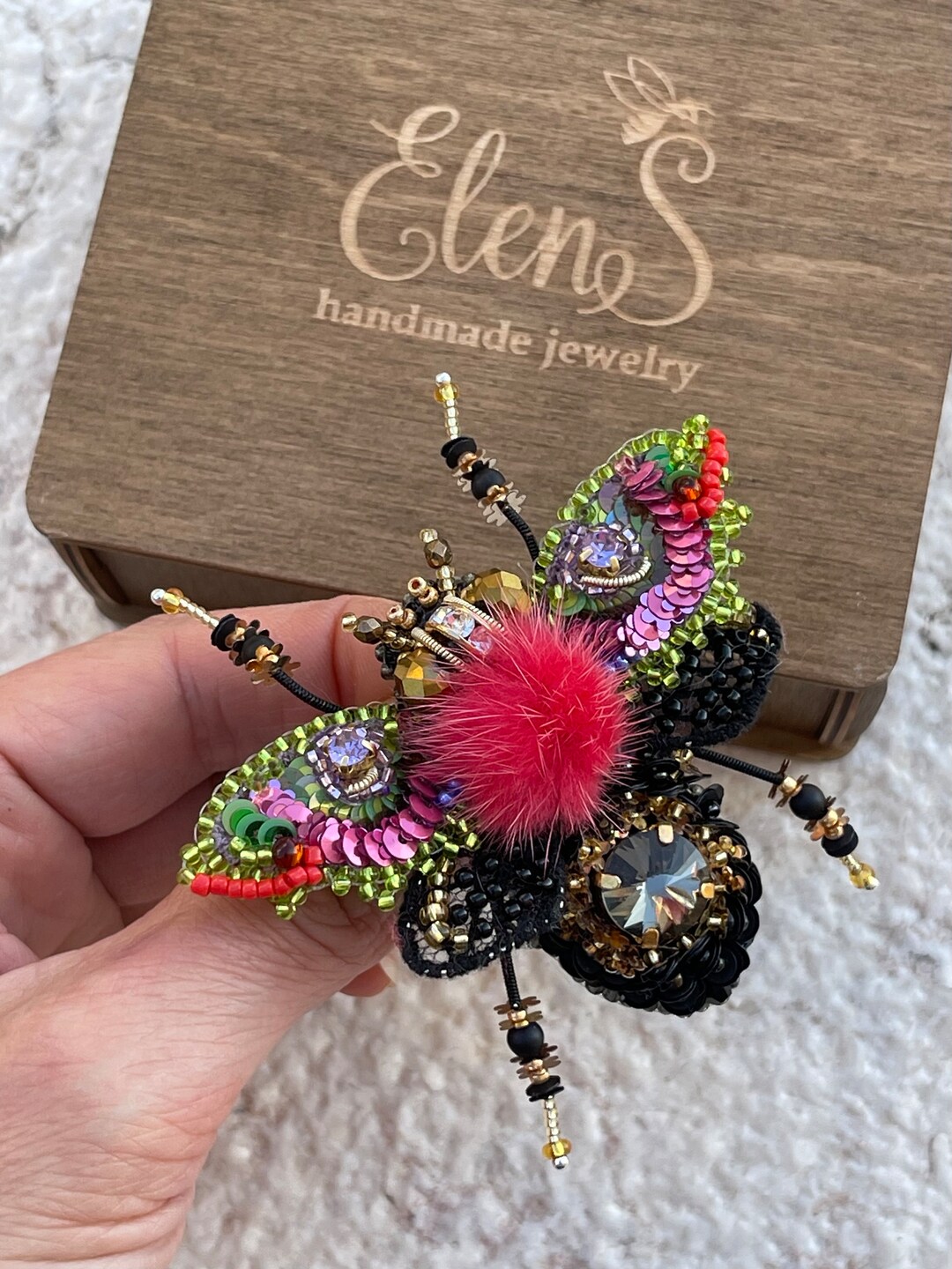 Green & Black Queen Bee Trendy Brooch Evil Eye Handcrafted Beaded Pin ...