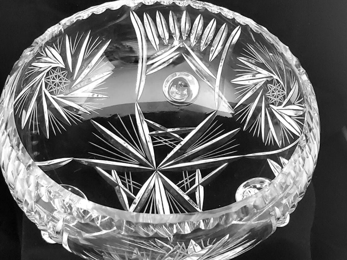 Vintage Lead Crystal Tri-footed Bowl. Hand Cut Swirled Star Pinwheel ...