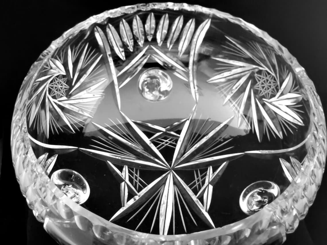 Vintage Lead Crystal Tri-footed Bowl. Hand Cut Swirled Star Pinwheel ...