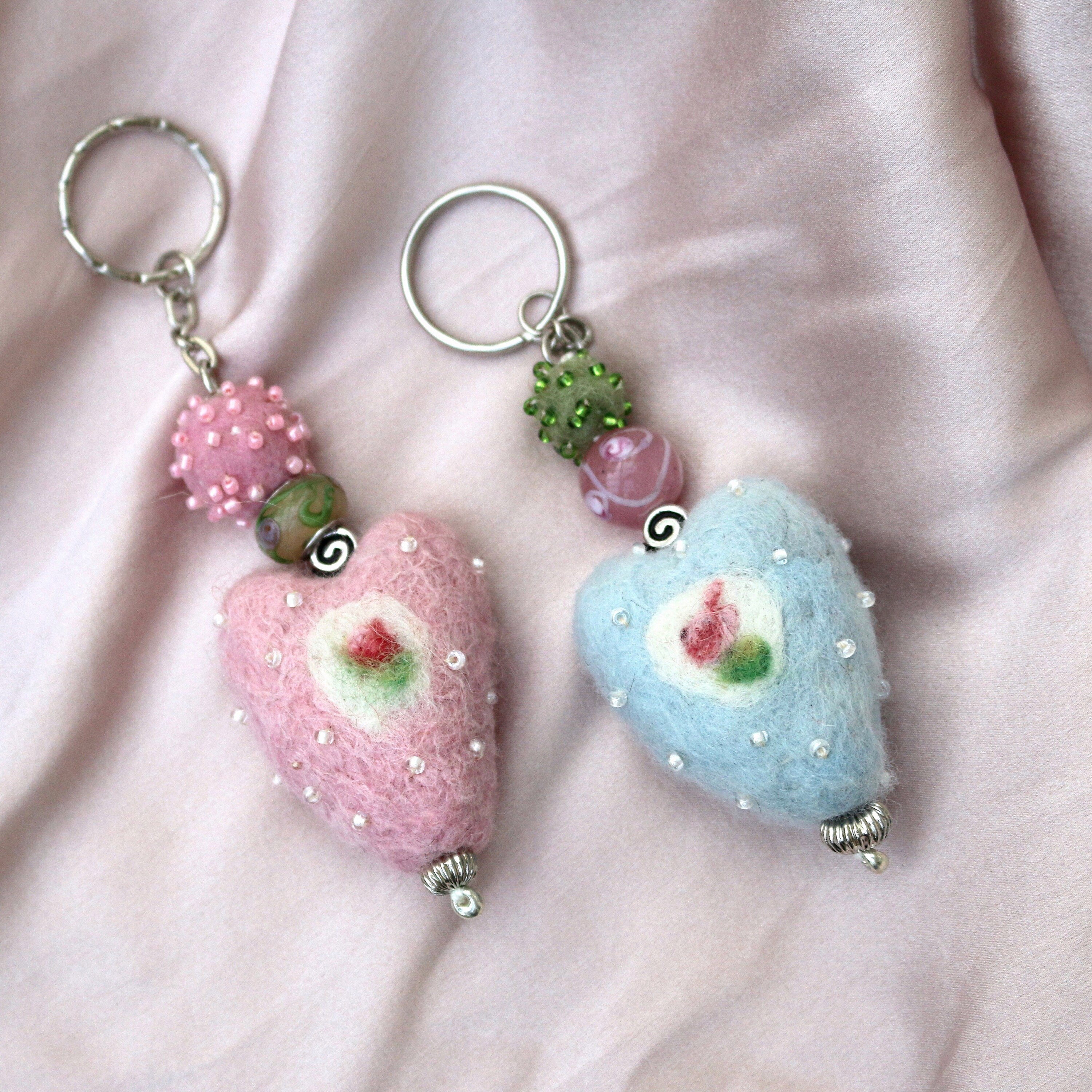 Keychain in pink with felt heart and glass bead | Etsy