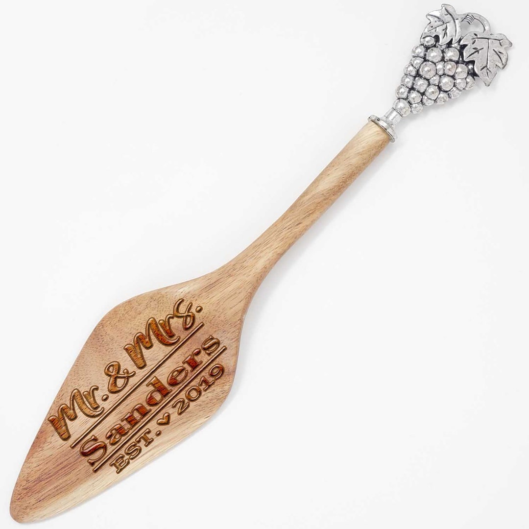 Set of 12 Personalized Rustic Wedding Cake Server Wedding Party Favors ...