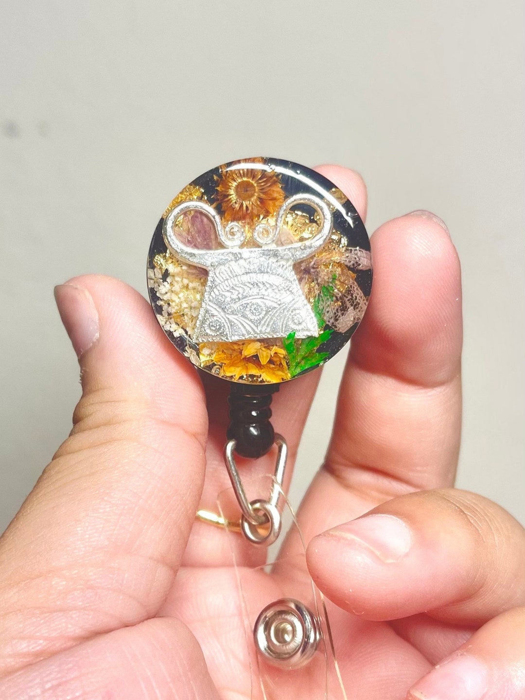 Hmong Phiaj Badge Holder Reels. Nurse Badges, Teacher Badges Reel - Etsy