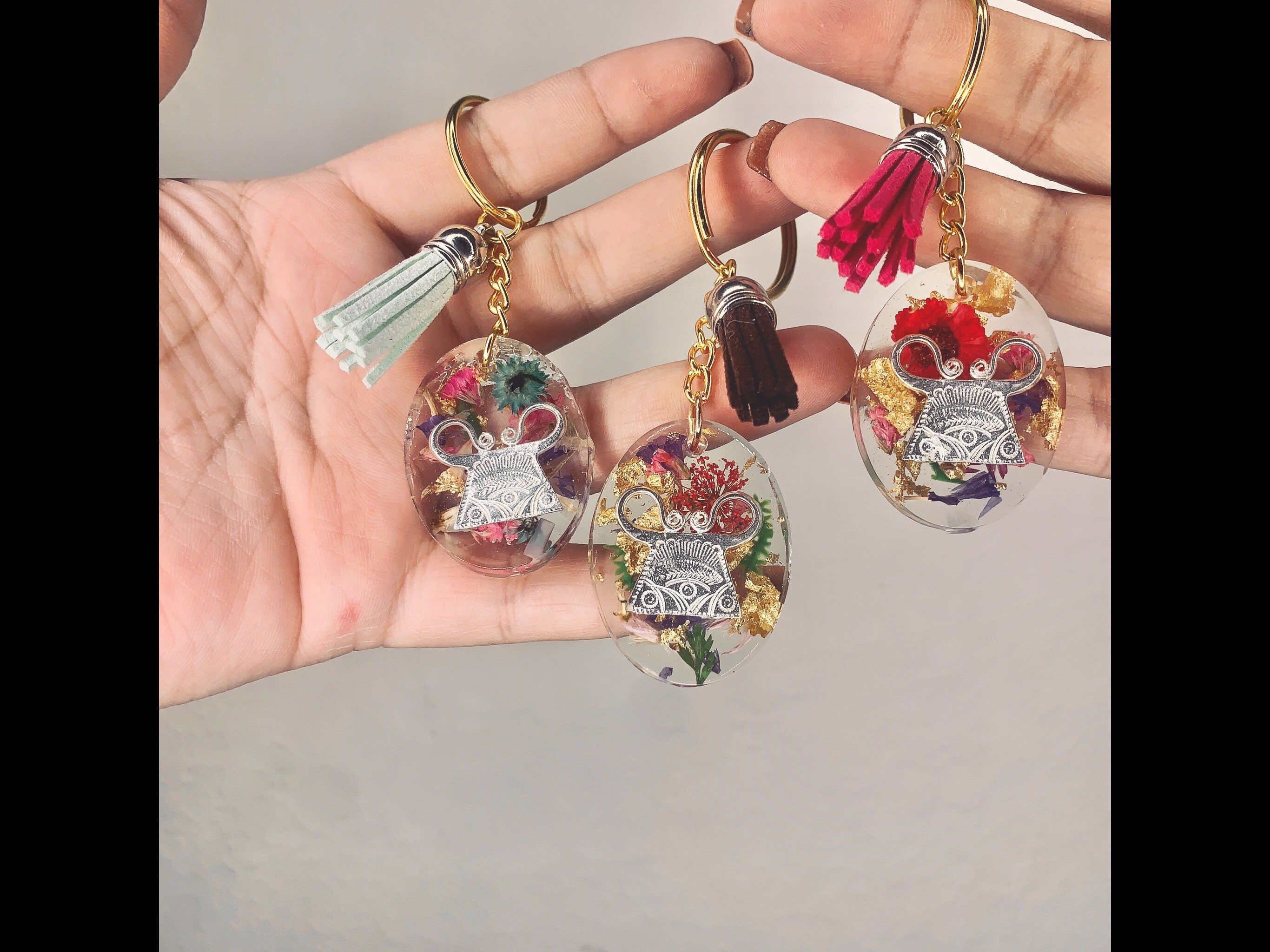 Hmong Keychains Resin Floral Keychains Phiaj Made to Order - Etsy