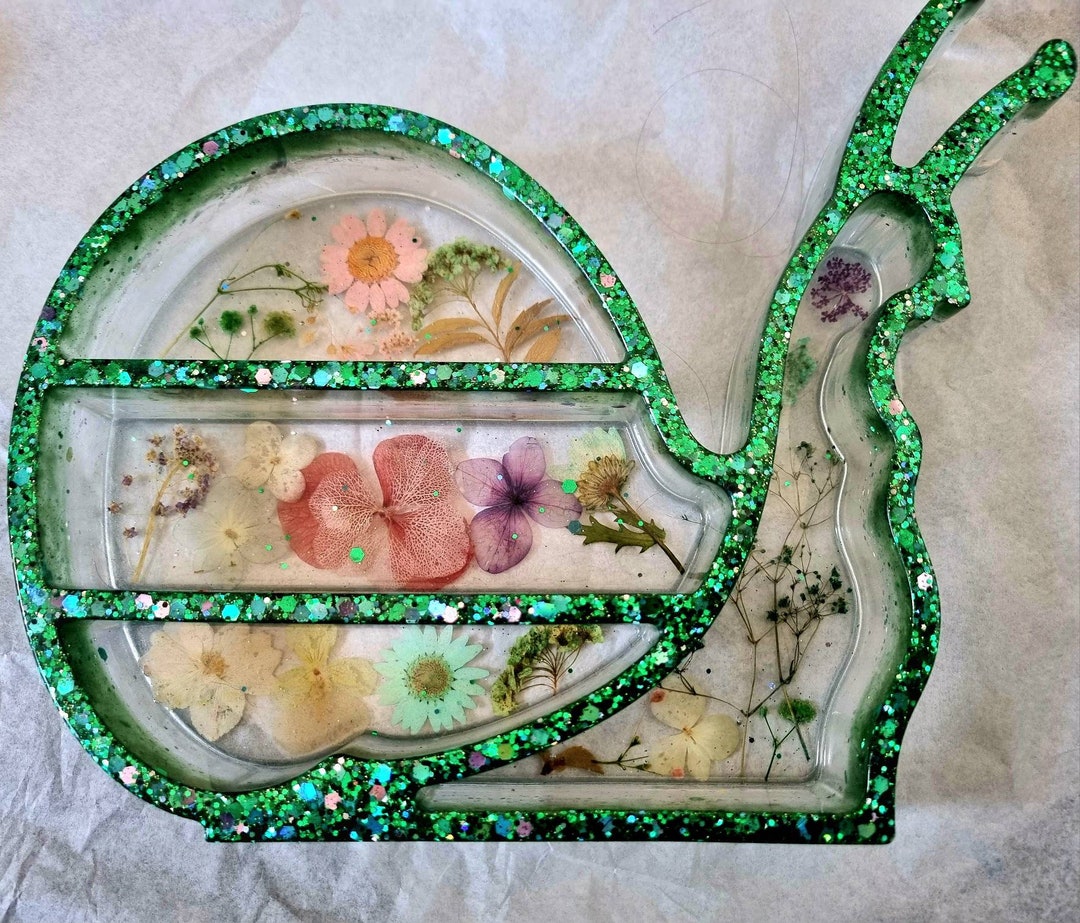 Garden Snail Flower Mini Shelf - Etsy