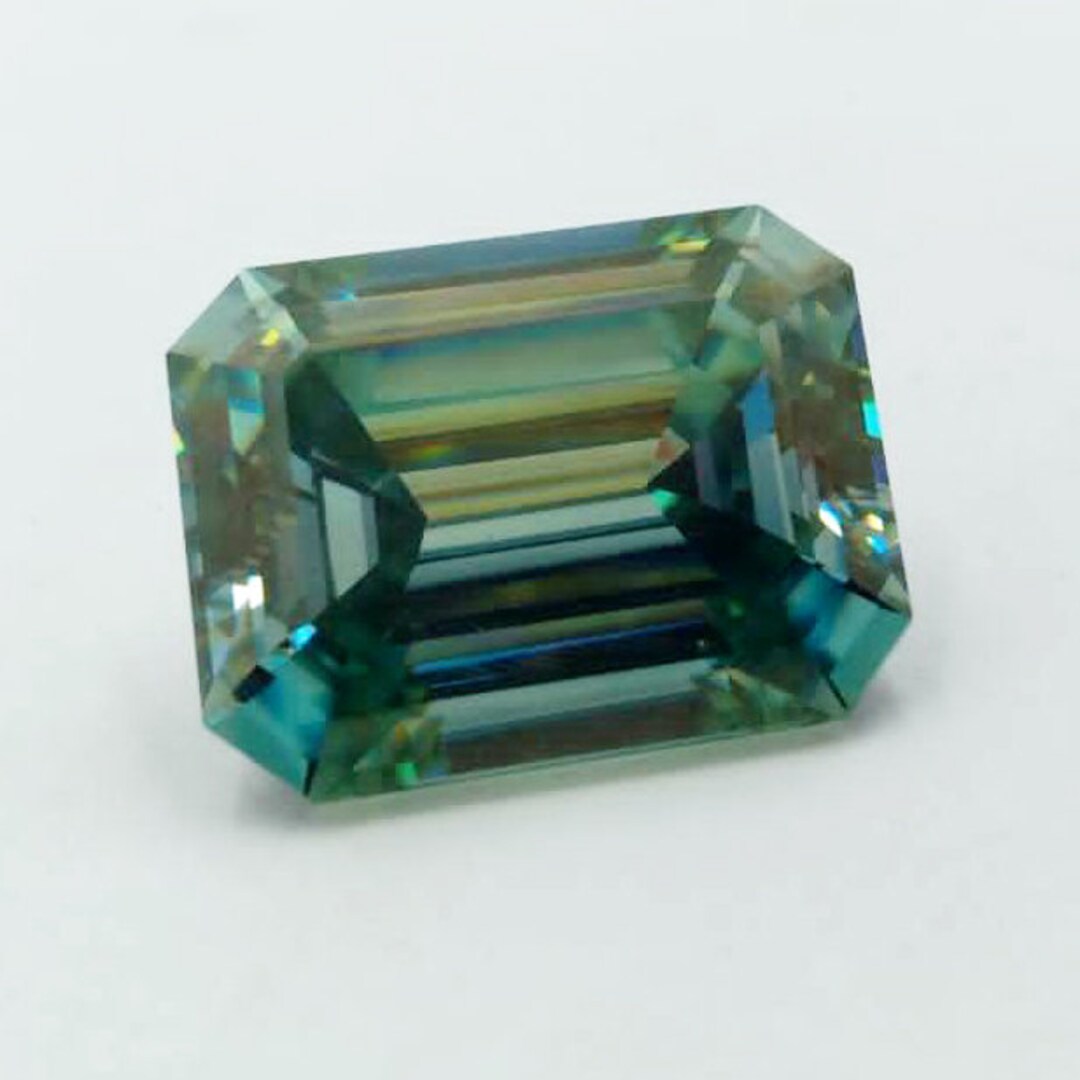 40-45 Ct Blue Diamond Emerald Cut Great Shine VVS1 Clarity Certified ...