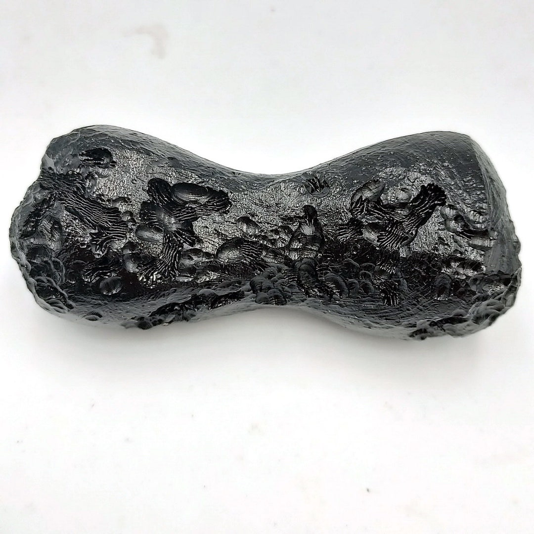 Anda Skin Museum Grade Dumbell Indochinite Tektite 82.7g,7.5x3x2.7 Cm ...