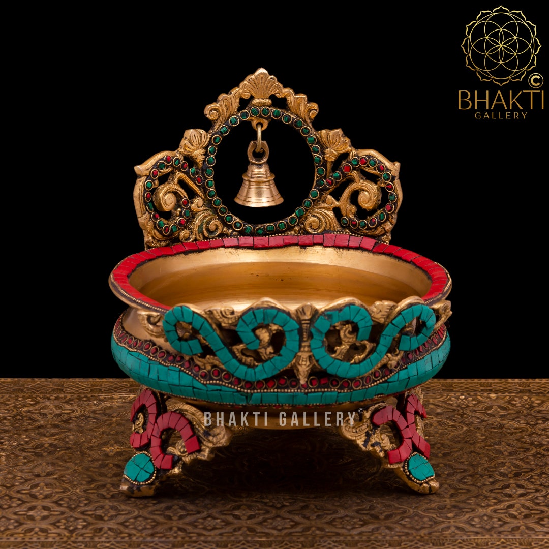 Urli Bowl With Bell in Brass, 8 Inch Big Brass Urli With Ghanti, Hindu ...