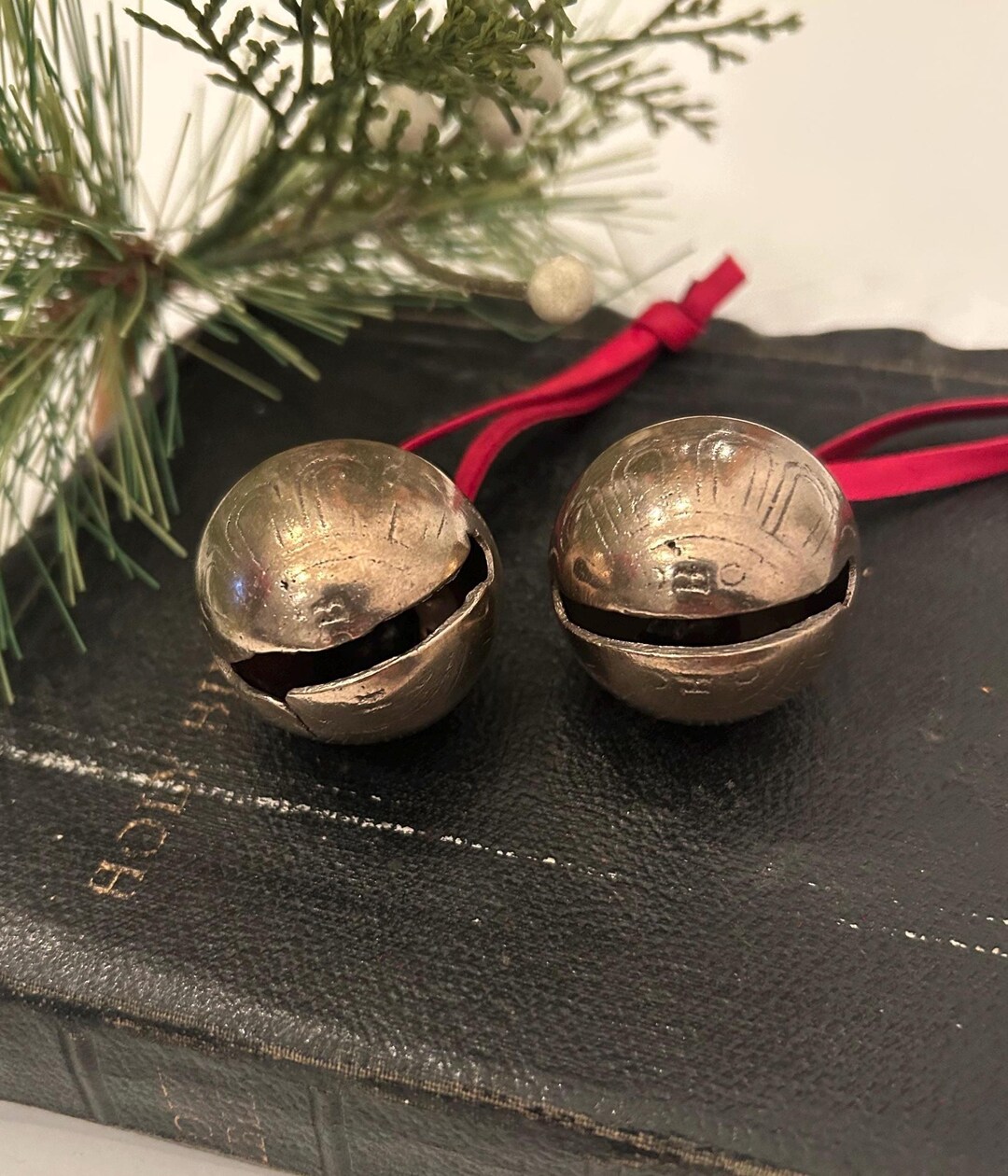 Antique Petal Sleigh Bell - Maker's Initials "hb" - Etsy