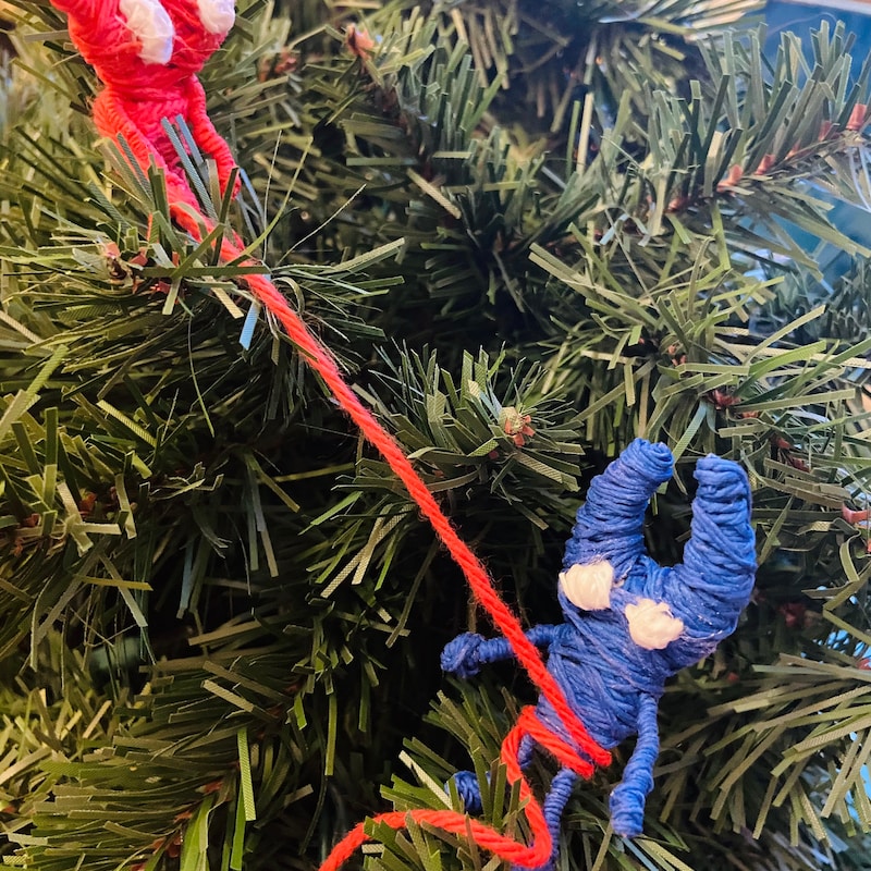 Yarny Unravel - Etsy