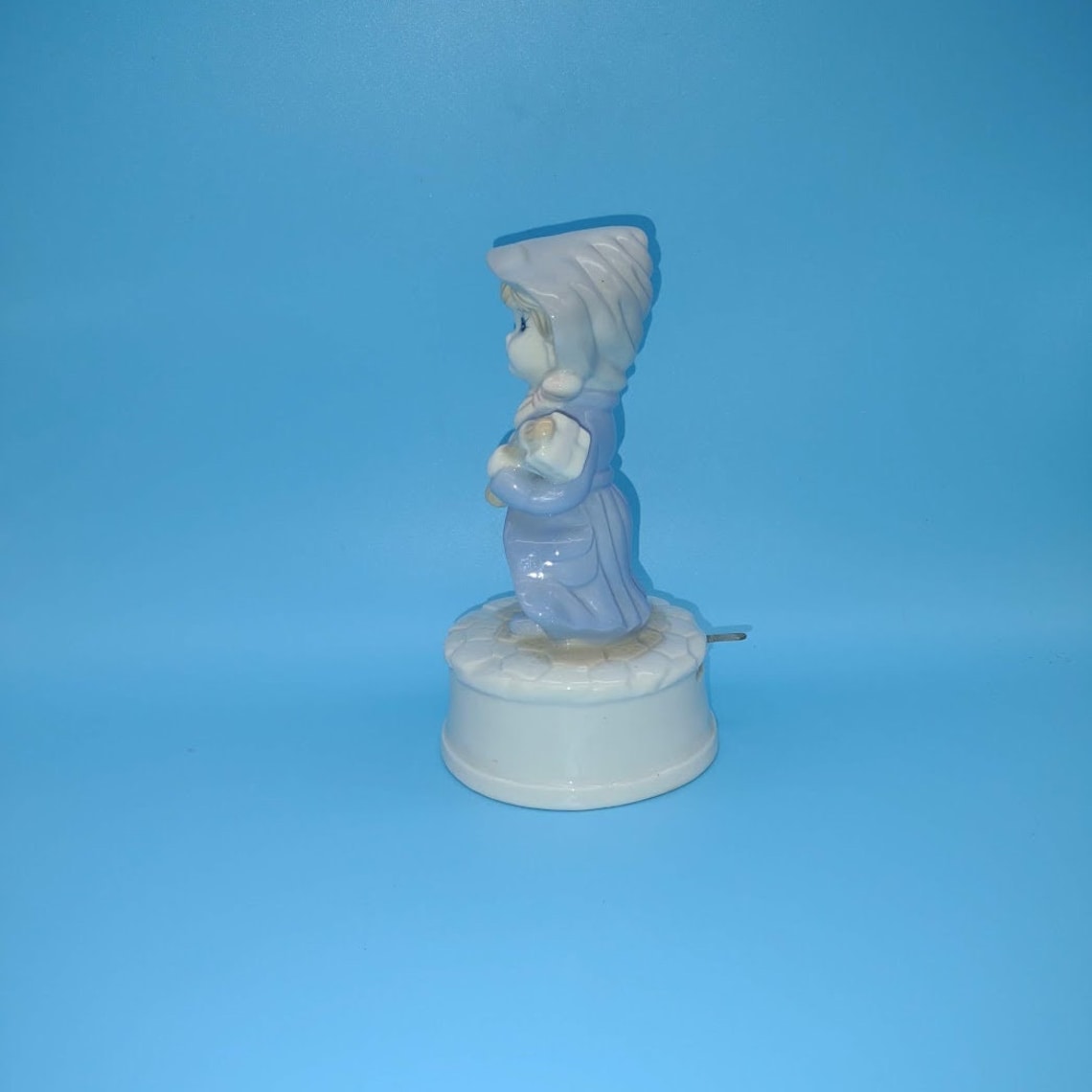 Porcelain Figurine Music Box - Etsy