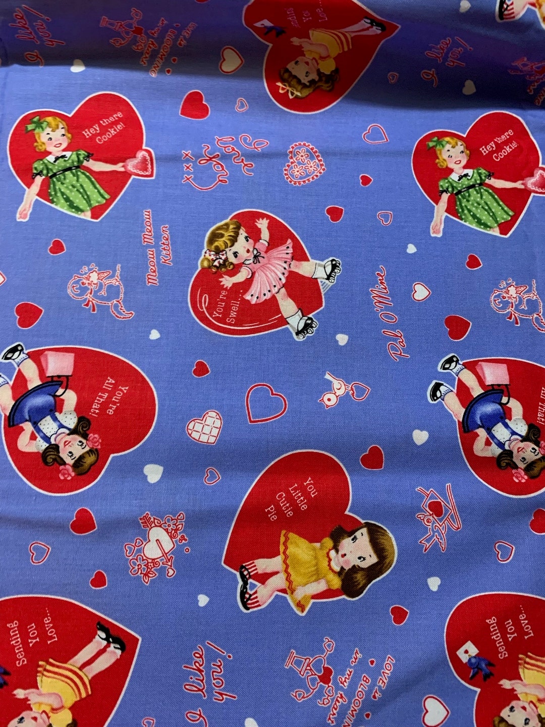 1/2 Yd Vintage “ Heart Toss” Allover Retro Kids Print Cotton Fabric by ...