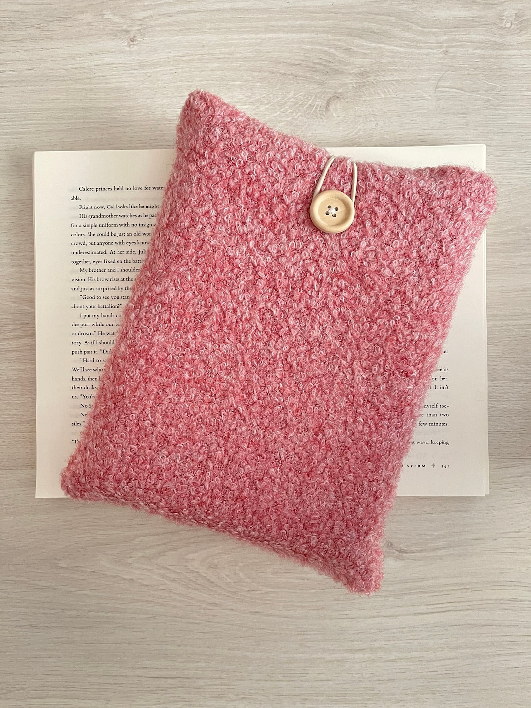 Pink Boucle Book Sleeve, Padded Book Cover, Sheep Pattern Book Pouch ...