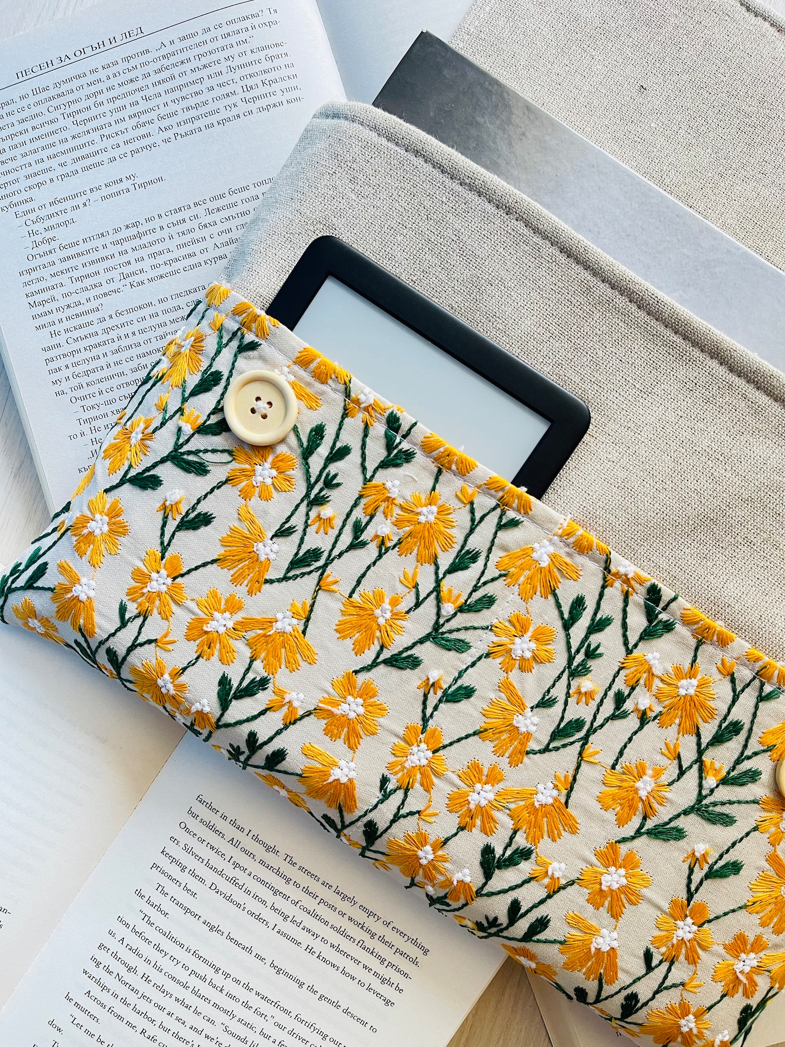 Embroidered Daisies Book Purse Embroidery Book Pouch Linen - Etsy