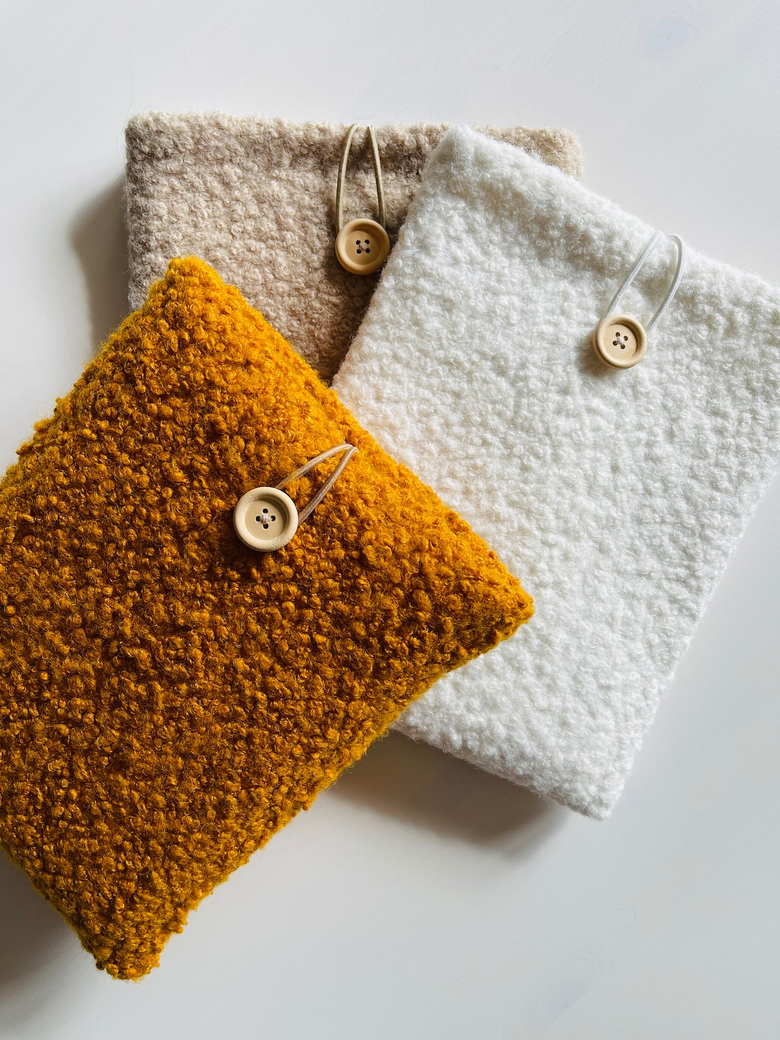 Boucle Book Sleeve, Winter Book Cover, Padded Book Pouch, Book Lover ...