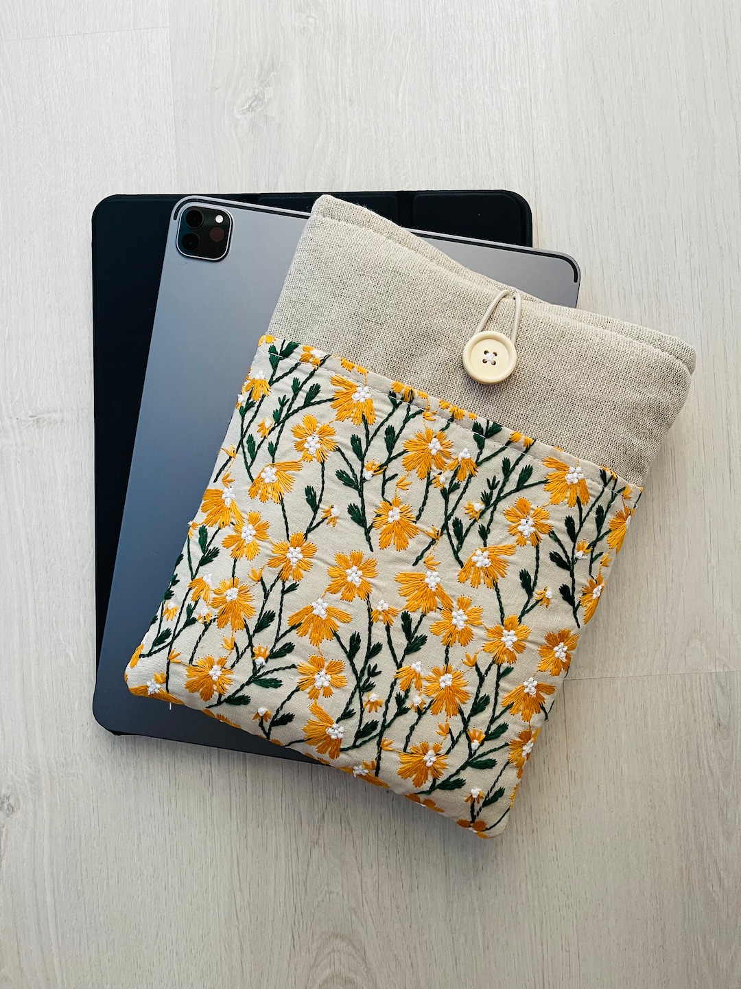 Embroidered Daisies iPad Sleeve, Daisy iPad Cover, Flower iPad Pouch ...