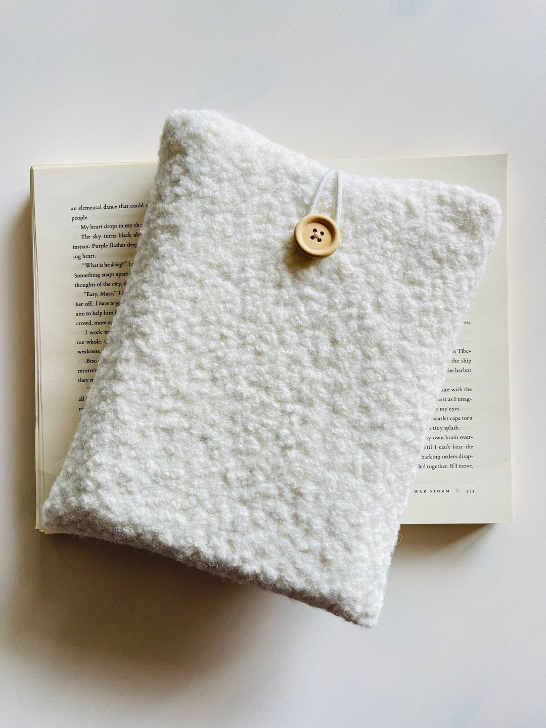 Bouclé Fabric Book Sleeve – Padded Cover for E-readers and Paperbacks ...