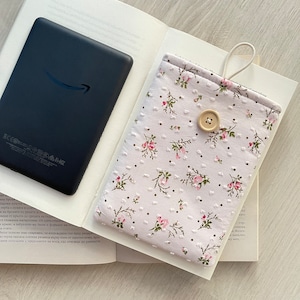 Flowers Kindle Sleeve, Pink Rose Kindle Pouch, Padded Kindle Cover ...