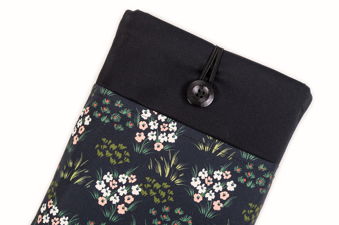 Floral Book Sleeve – Flowers Pattern Handmade Padded Fabric Cover ...