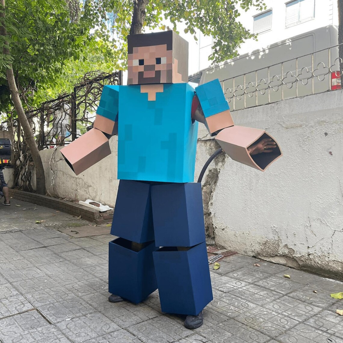 Blocky Adventure Armor – Inspired by Minecraft, Ideal for Cosplay, LARP ...