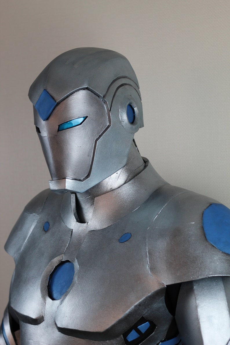 Superior Style Power Suit – Futuristic Cosplay Armor Inspired by Tech ...