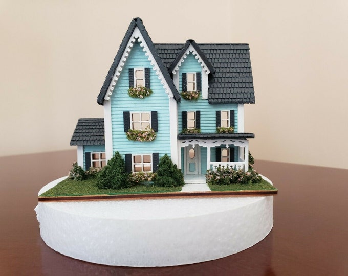 Dollhouse Miniature 1:144 Scale Victorian Style House COMPLETELY ...