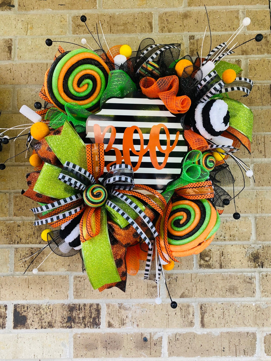 Halloween Wreath, Boo Decor, Halloween Whimsical Candy Decor, Fun ...
