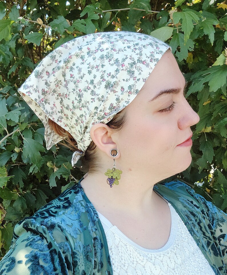 Leafy Floral Bandana Print, Cottagecore, Headcovering, Headscarf - Etsy