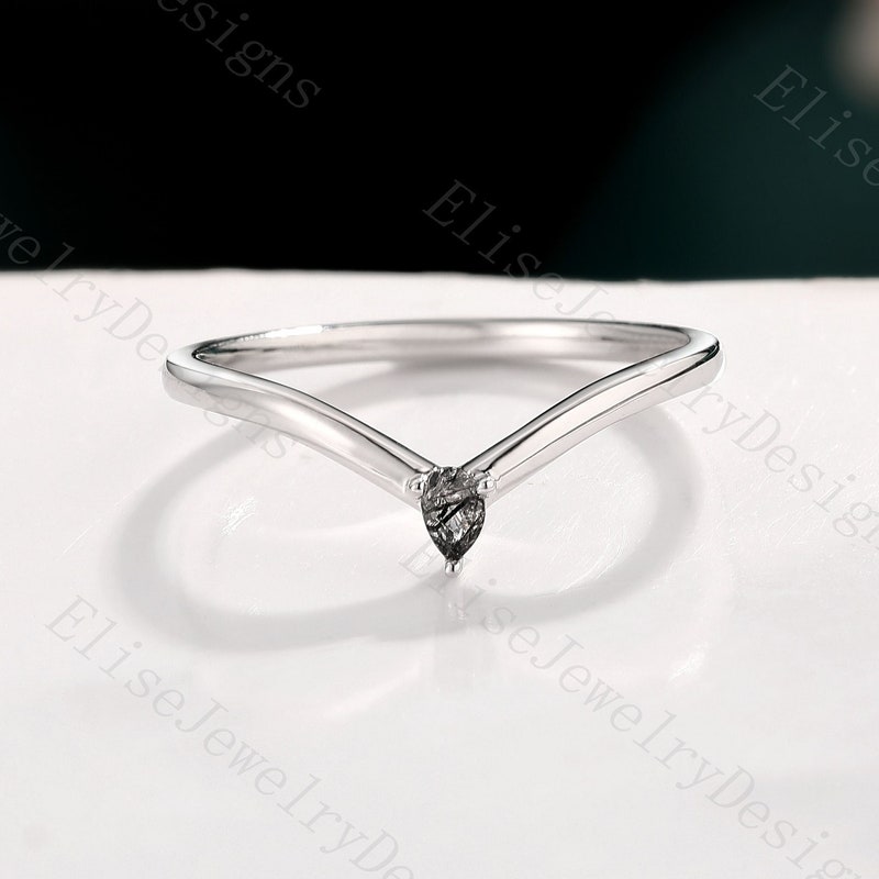 V Shaped Ring - Etsy