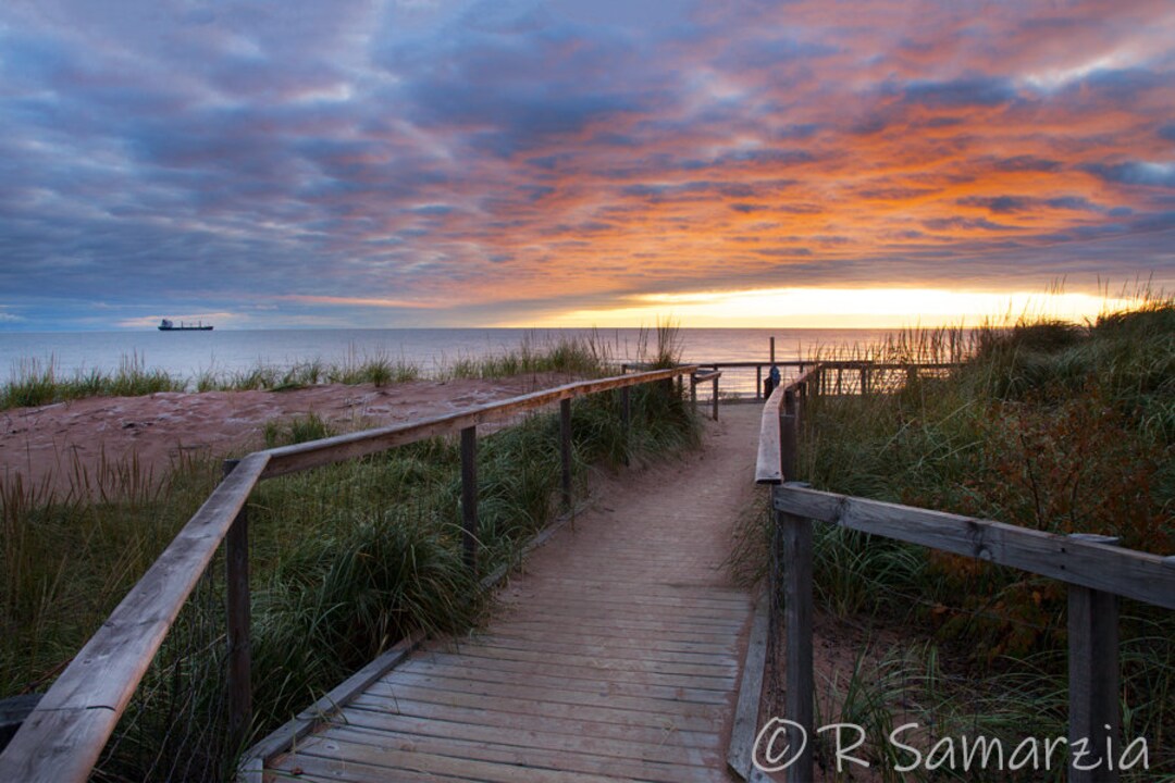 Image 005 Duluth MN Shipping Ship Boardwalk Lake - Etsy.de
